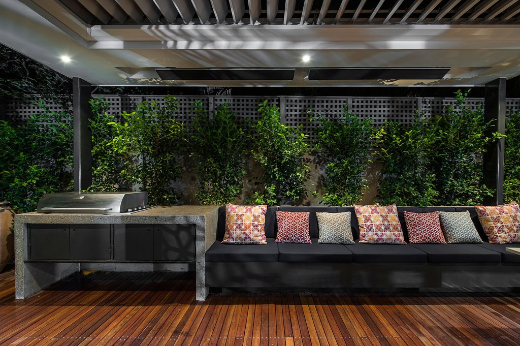 HeatStrip: An Overview of Outdoor Heating Solutions - Buschbeck Outdoor ...